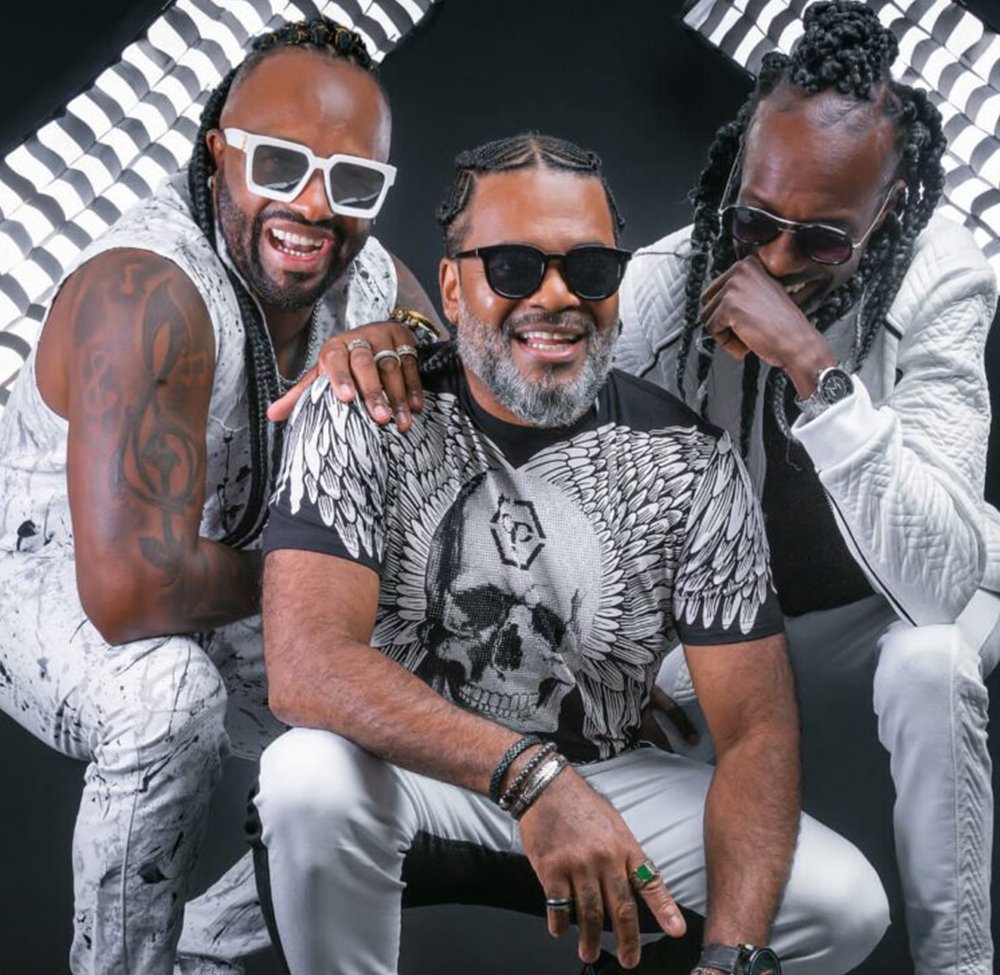 Negritude Jr - E-MUSIQUE RECORDS
